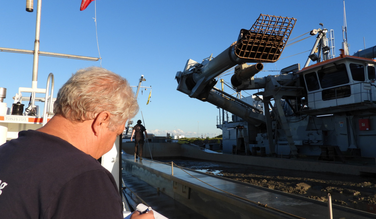 Exploitatie Baggerdepot Hollandsch Diep en Put Cromstrijen • Dutch Dredging